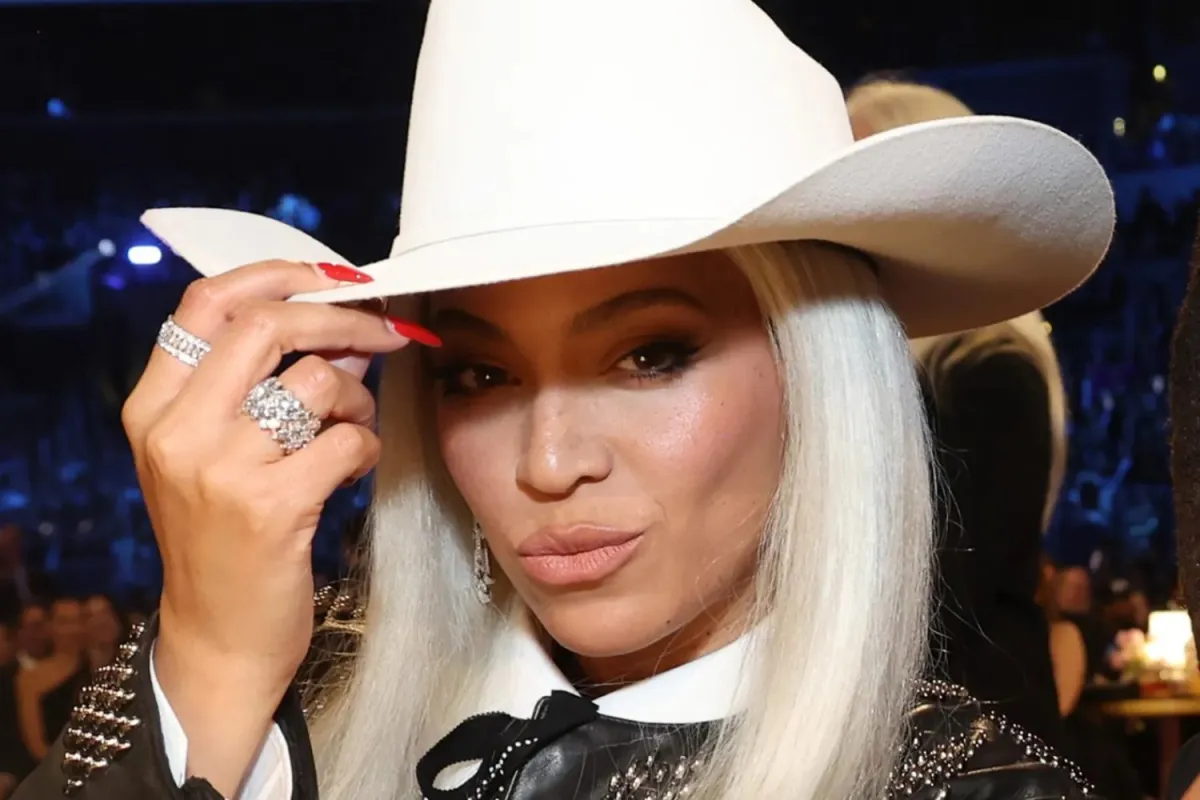 Queen B Climbs The Country Charts! – The State Times